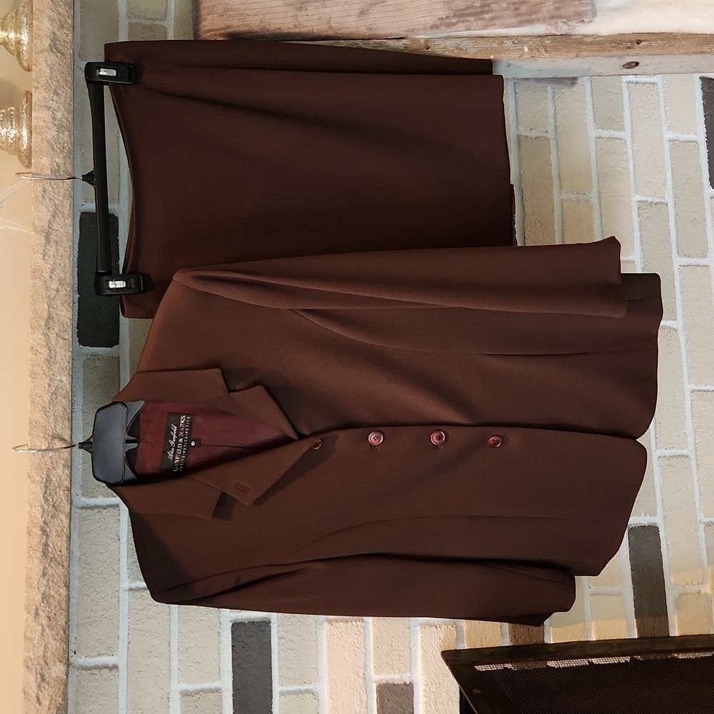 Garfield & Marks Suit - Gem